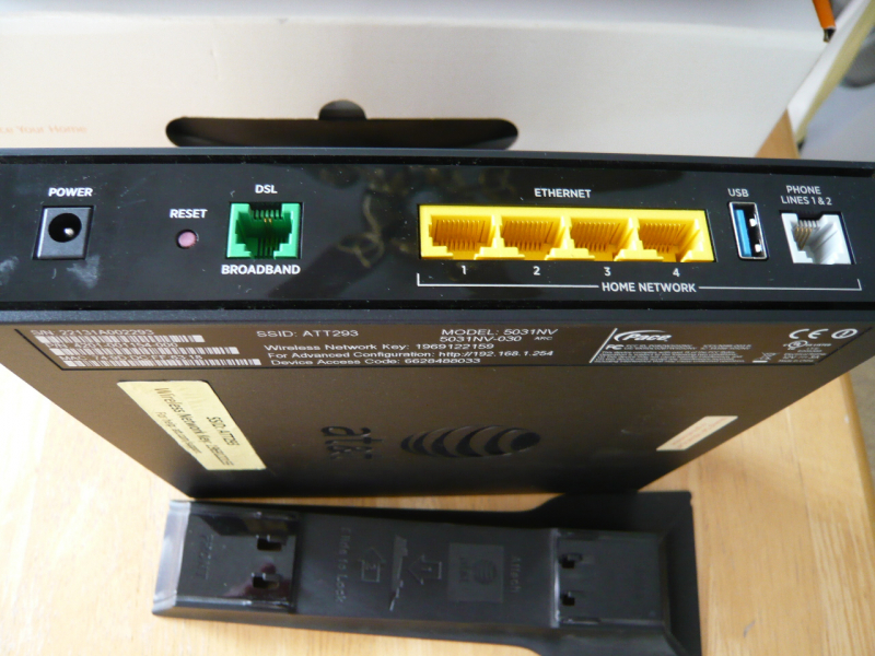 ロサンゼルスタウン - クラシファイド[AT&T U-verse DSLモデム Wireless Wifi ルータ]